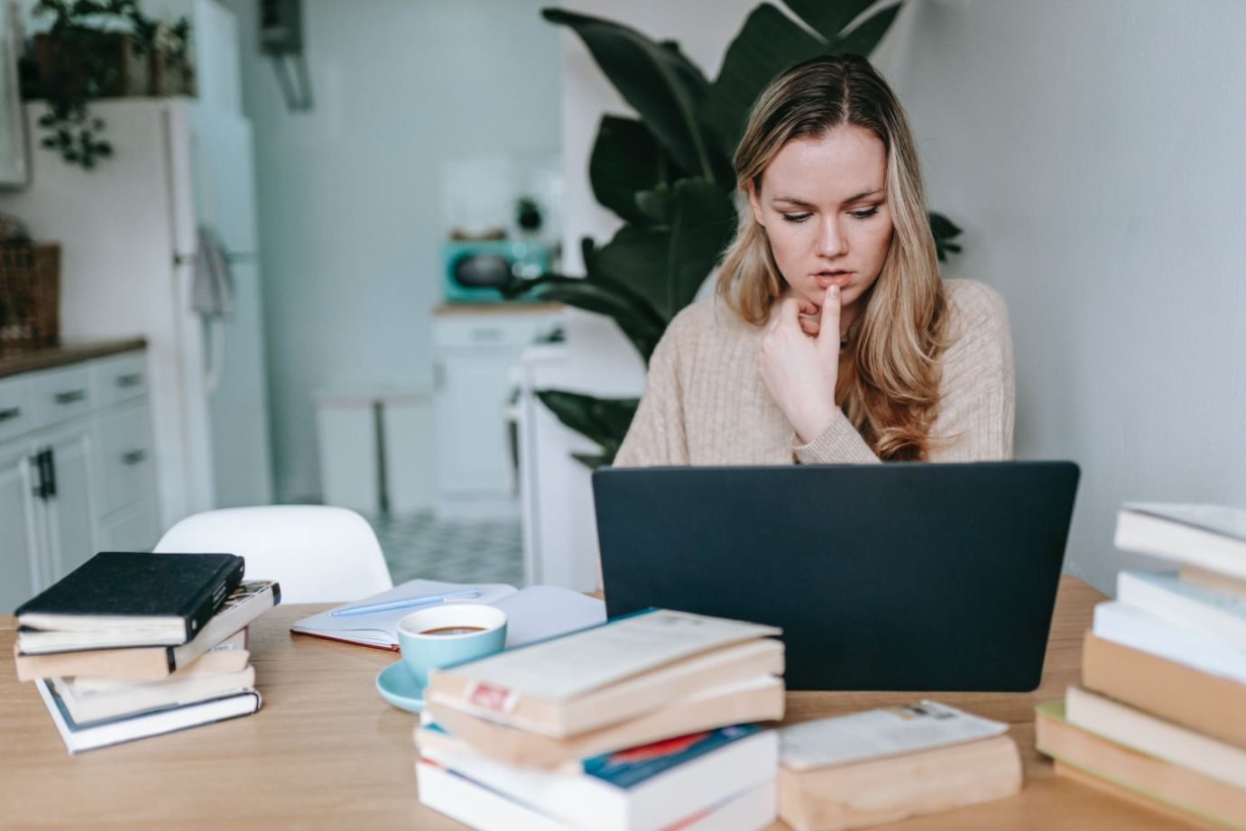 Academic vs Association LMS: 4 Key Differences